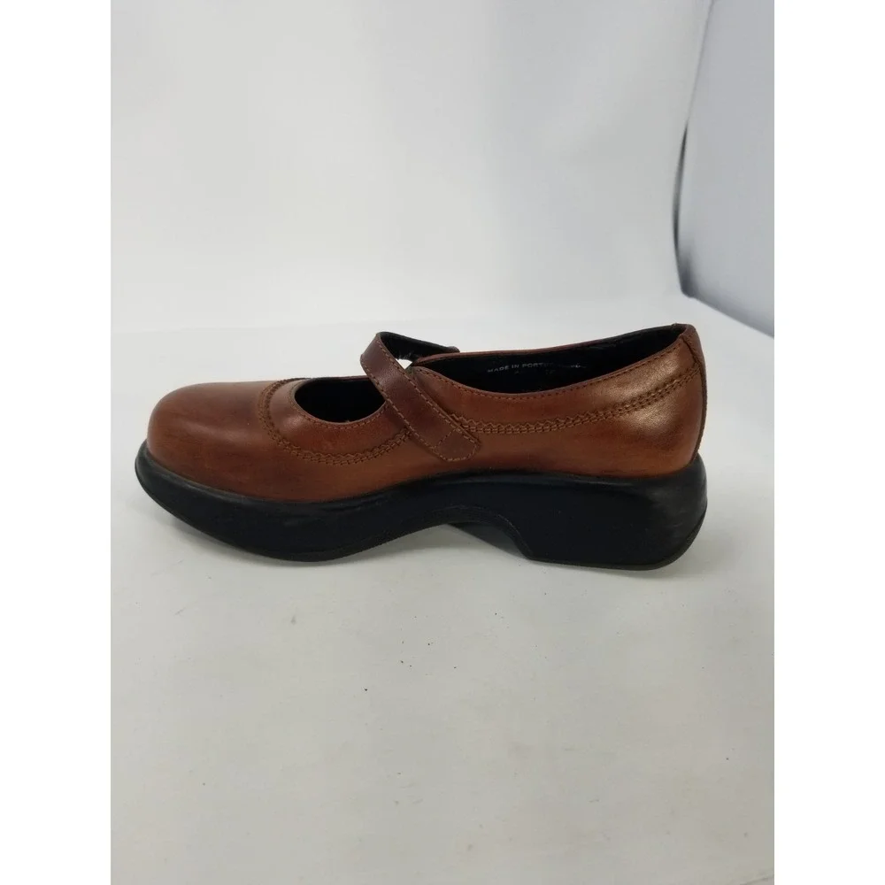 Dansko | Shoes | Dansko Mary Janes W Sz 38 Sz 75 Brown Leather Comfort ...